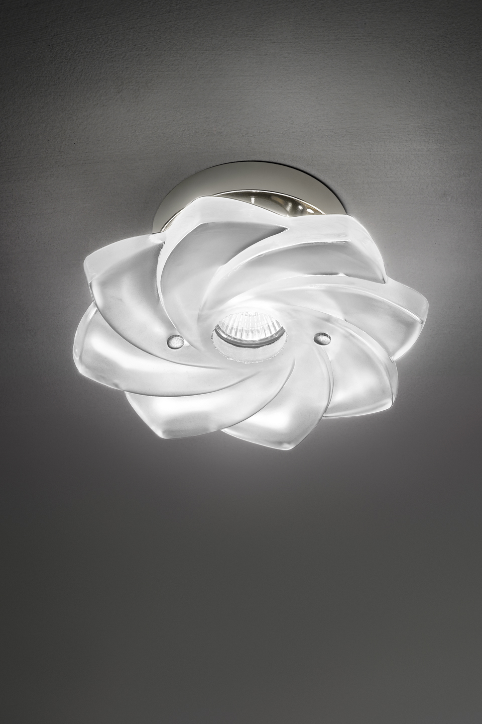 Spot in the shape of a flower in satin glass - Italamp - Spot -Classic ...